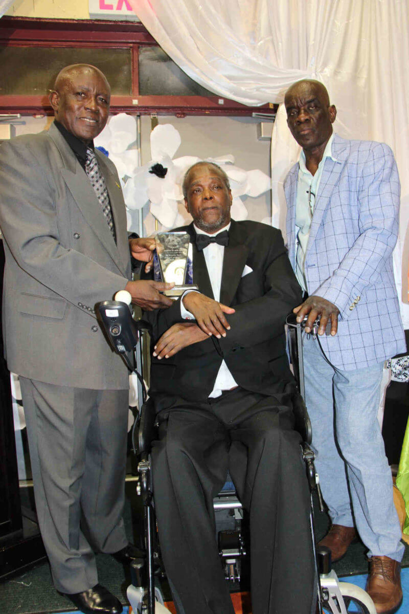 Former Windies fast bowler receives Lifetime Achievement Award ...