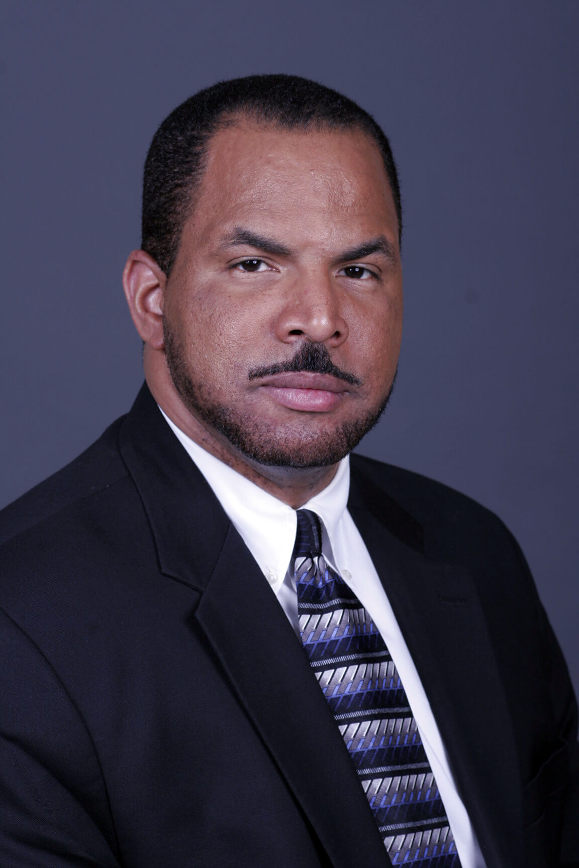 Brooklyn group urges Grenada GG to cease using royal insignia because ...