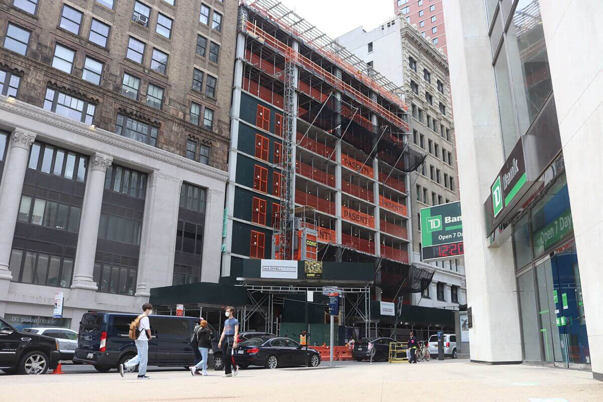 20-story Montague Street tower hits the midway mark in Brooklyn Heights ...