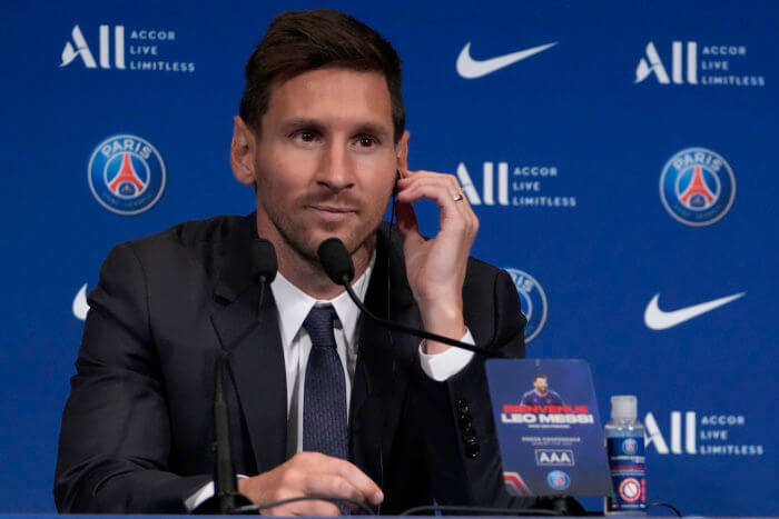 Lionel Messi officially signs with PSG – Caribbean Life