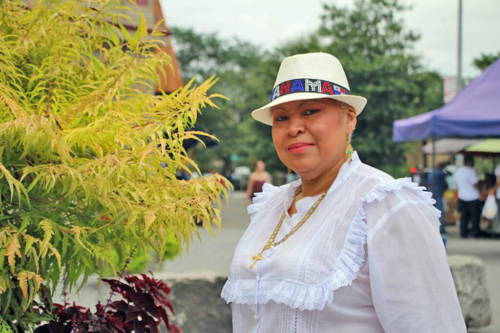 Panamanian paraders waiting to exhale — holding their breath ...