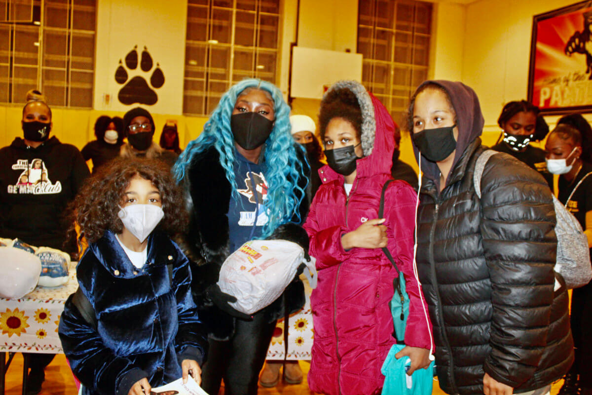 ‘Spice’ makes all things nice at turkey distribution – Caribbean Life