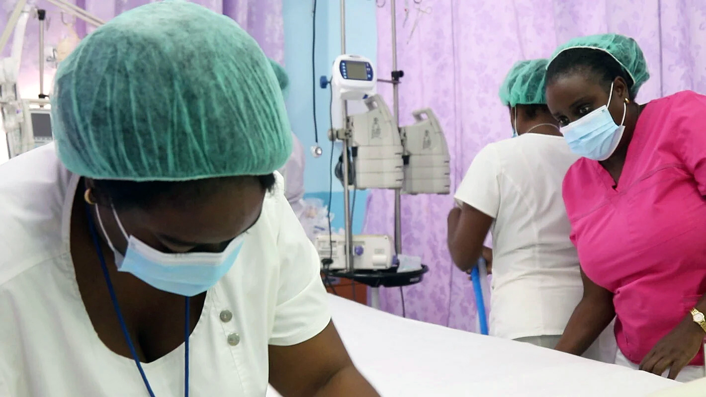 More needs to be done to protect nursing workforce: PAHO director ...
