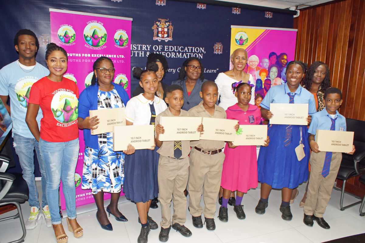 Leba Hibbert donates electronic tablets to Jamaican students ...