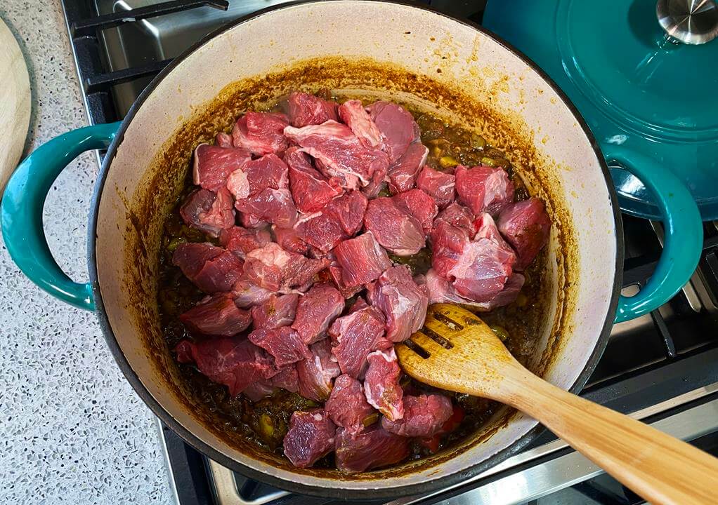 Incredible Curry Beef – Caribbean Life