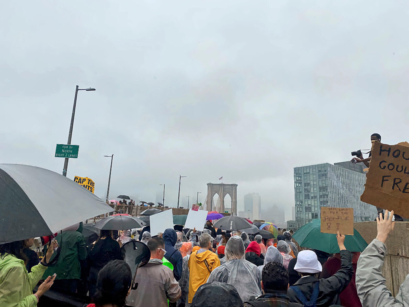 Over 1,000 tenants march over Brooklyn Bridge to protest rent hikes ...