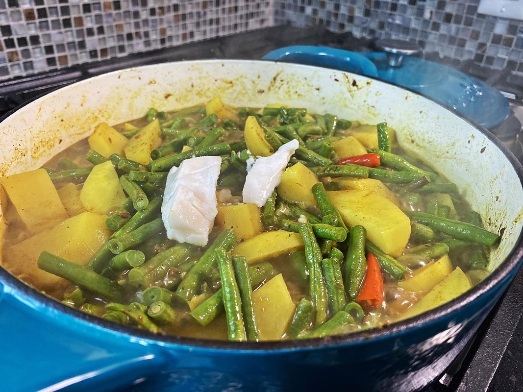 Curry Bodi With Potatoes – Caribbean Life