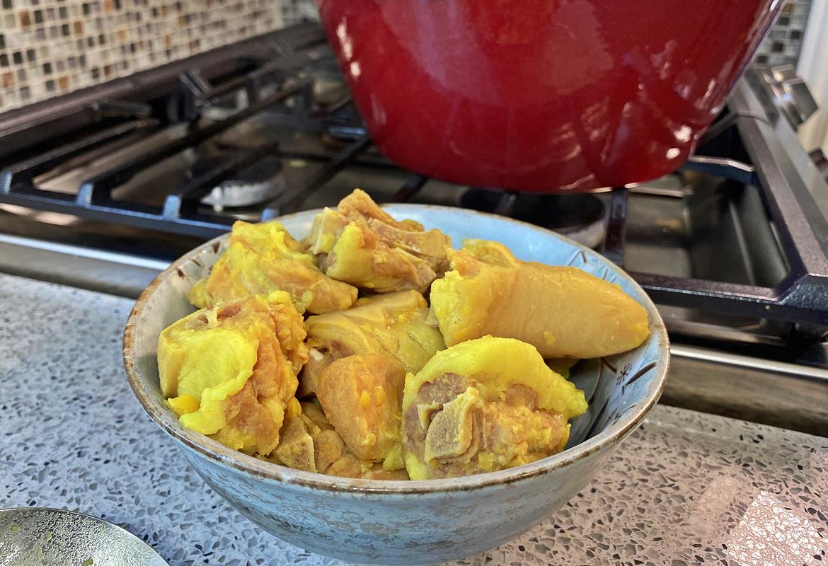 Yellow Split Peas Dhal With Salted Pigtail – Caribbean Life