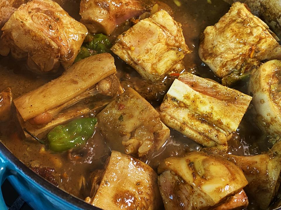 Caribbean Curry Cow Heel (cow foot) – Caribbean Life