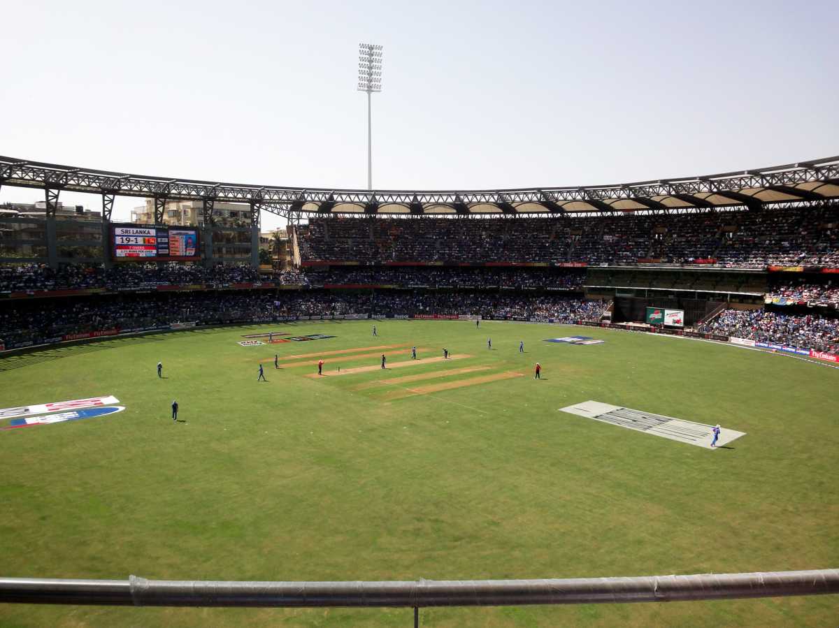 Mumbai Indians batting coach Kieron Pollard fined for breaching IPL ...